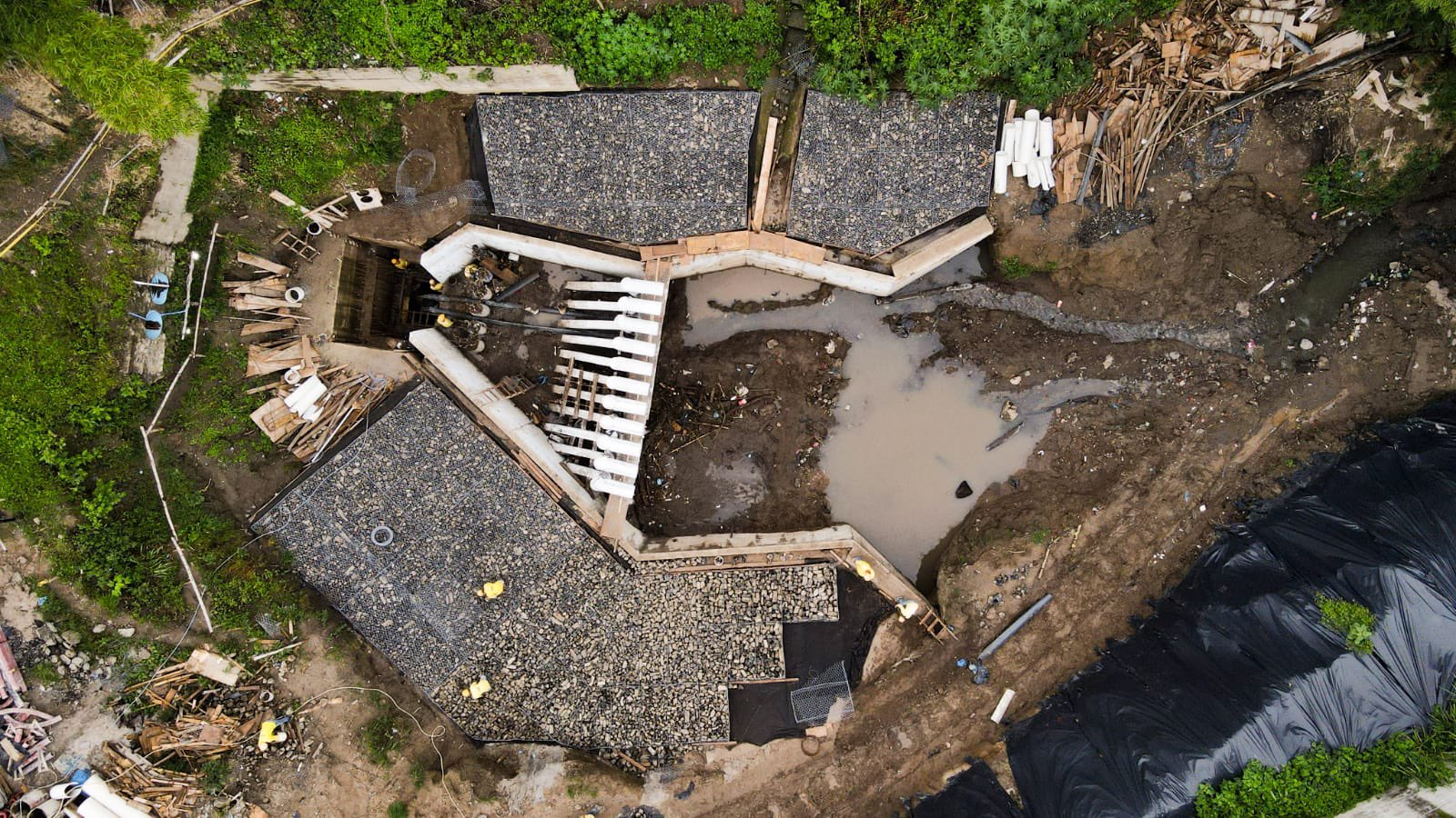 Obras De Mitigación En Quebrada El Garrobo De San Salvador Presentan
