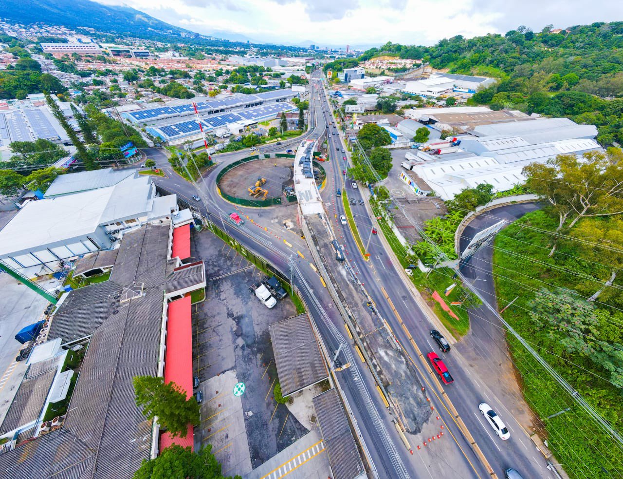 Avanza construcción de paso a desnivel sobre redondel Utila en Santa ...